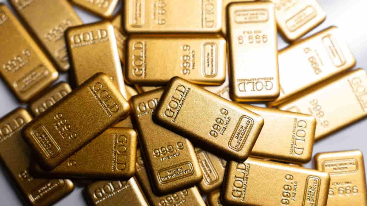 Gold Loan Shock: 96 Packets of Pledged Gold Vanish From Bank of India ...