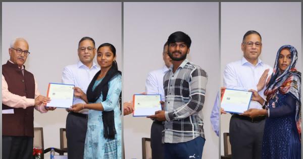 First Set Of Citizenship Certificates Issued Under CAA, 14 People ...